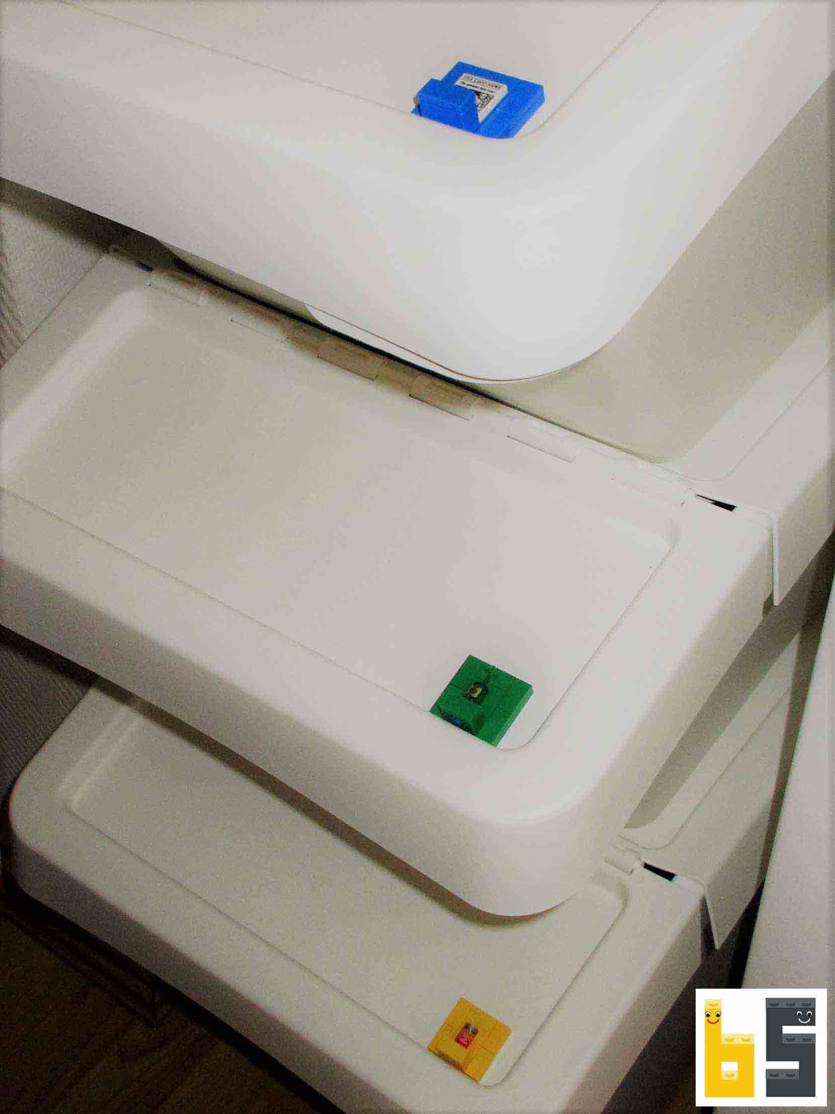 Recycling logos – kit from LEGO® bricks – The Brickworms